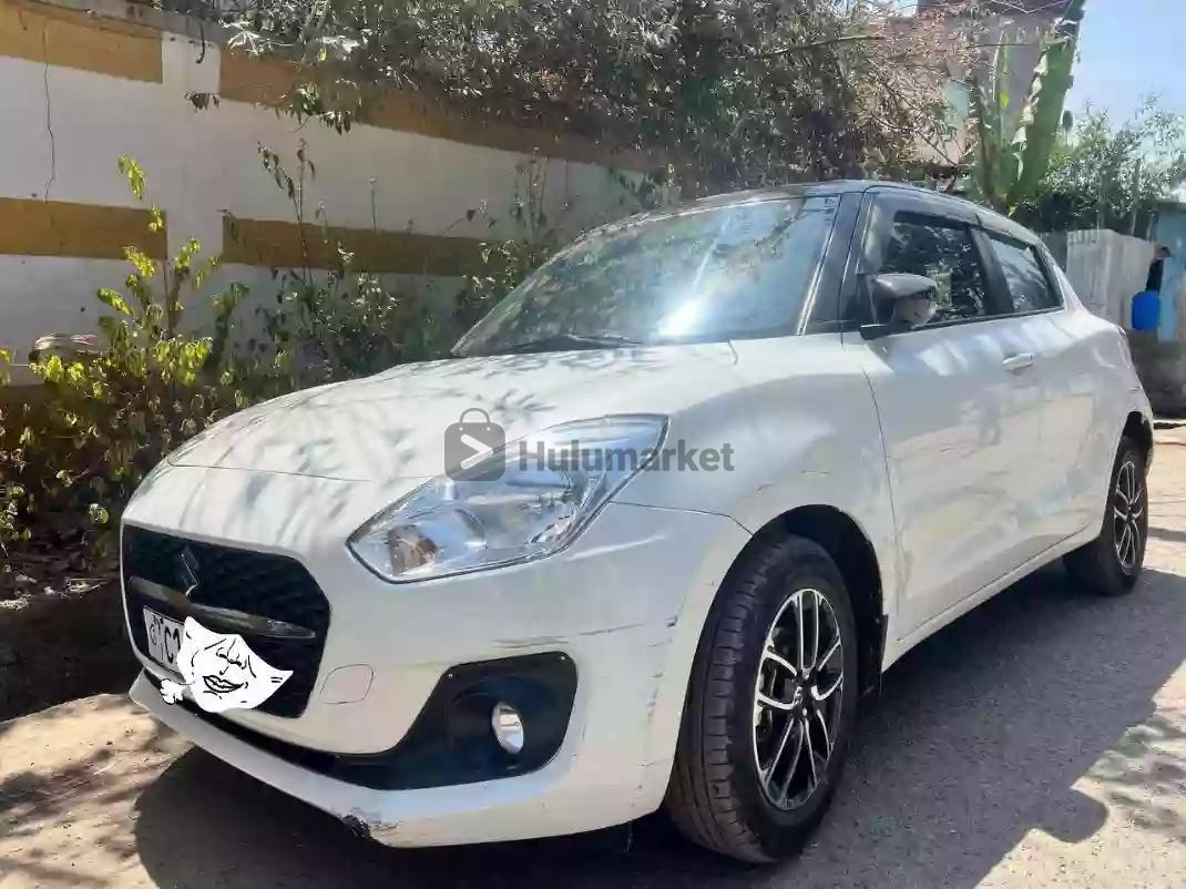 2022 Suzuki Swiftt Bank 1.800.000 Cash 1.4